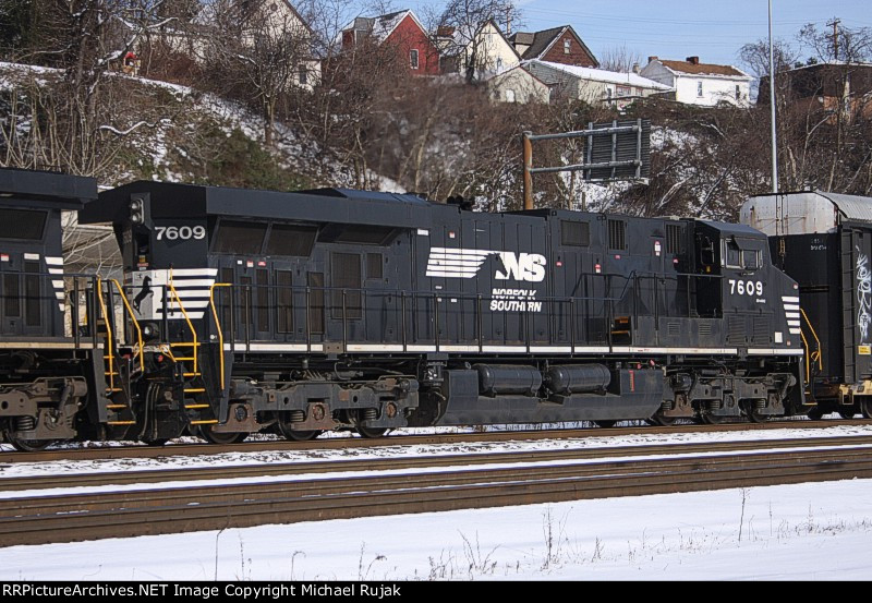 NS 7609